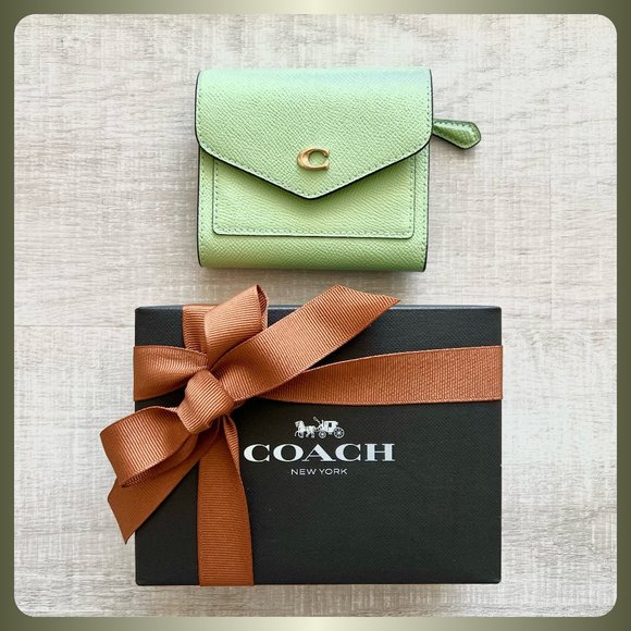 Coach | Bags | Coach Wyn Small Wallet | Poshmark